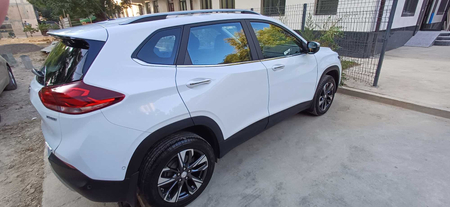Продам авто Tracker 2 Premier Plus