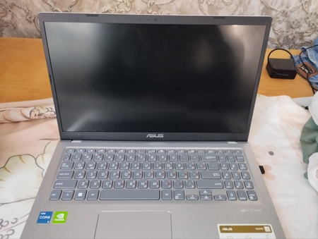 Noutebook asus vivobook