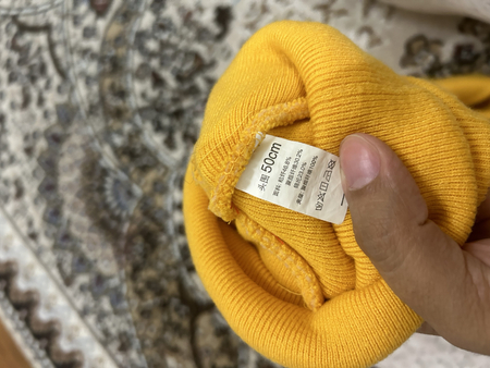 Шапки на зиму h&m на 1,5-2г на флисе. Желтая двойная