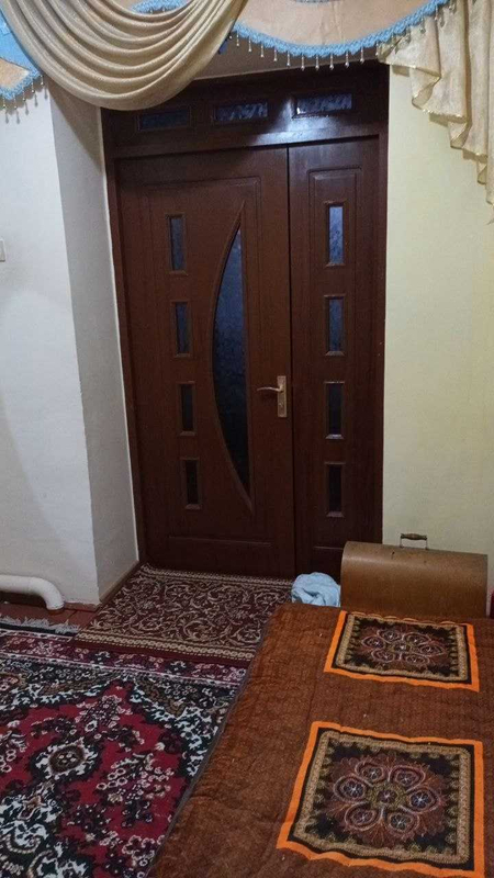 Hovli joy sotiladi