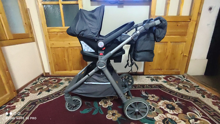 Продаётся детская коляска Luxmom