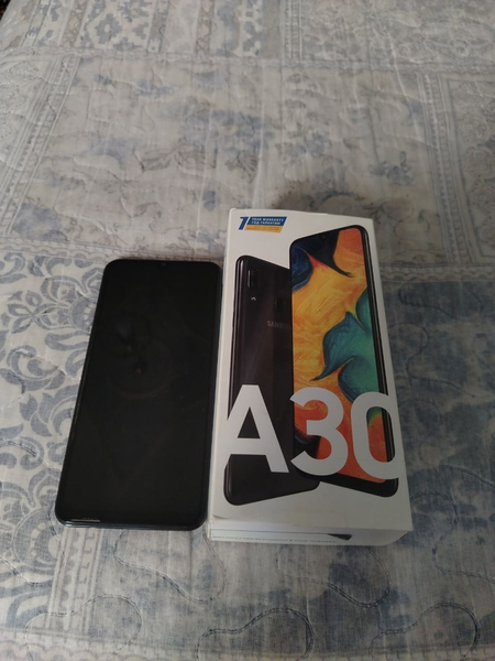 Samsung Galaxy A30