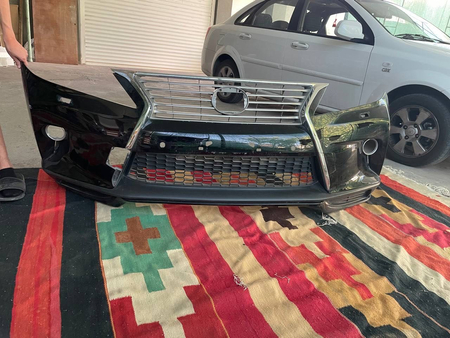 Продаю бампер и фарыот LEXUS RX350