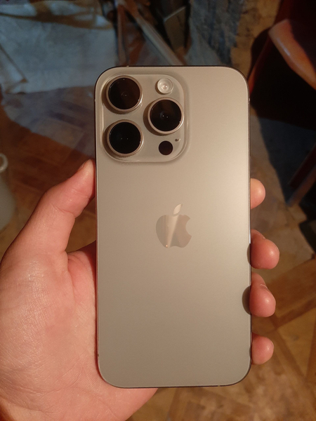 iPhone 15 pro 256 гб