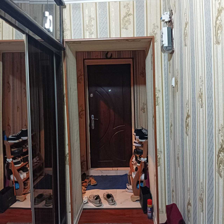 срочно продам 2х комнатную кирпич 1 этаж Тузель Крестик (м999)