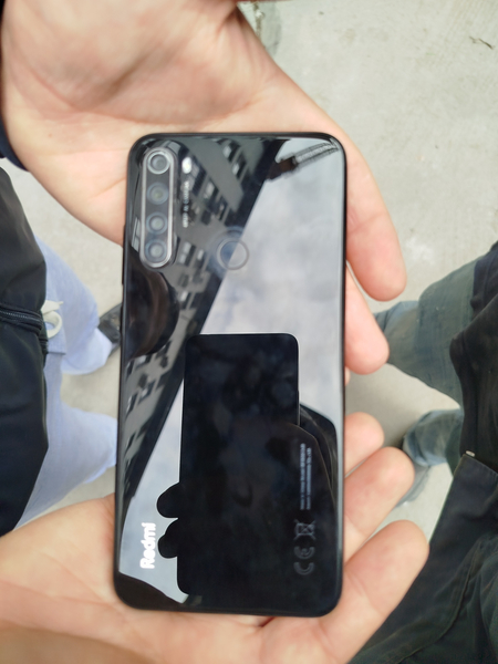Redmi note 8 bor 4/64 talik 500 min