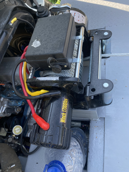 ISUZU evakuator hamma joyi yangi umuman iwi yoq