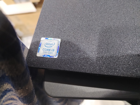 Noutbuk sotiladi Lenovo core i3 7020