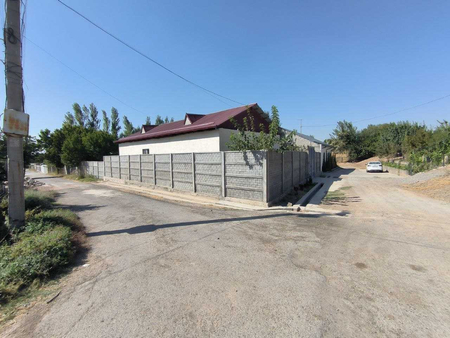 Sotilladi hovli 6 sotih Birlik Продается дача 6 соток Бирлик