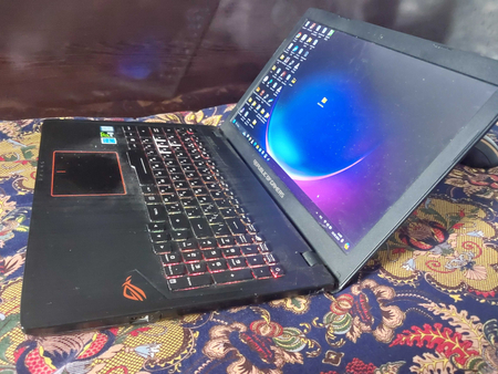 ASUS rog strix gl553ve игровой ноутбук