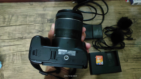 Canon 250 d Sotiladi YANGI