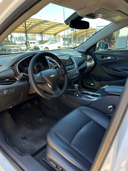 MALIBU 2.4L Atmasferniy Avtomat Full Avto kredit Bank orkali!!!