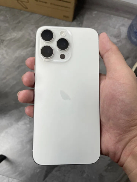 iPhone 15 Pro Max 256gb full