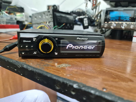 Pioneer DEH 9850 BT