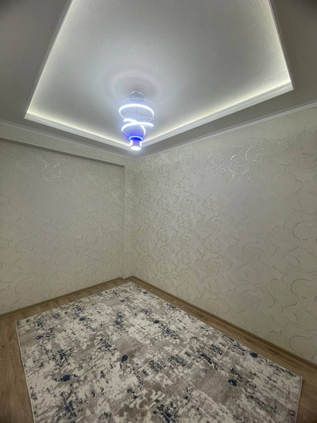 Gren hous 3 xonali uy sotiladi