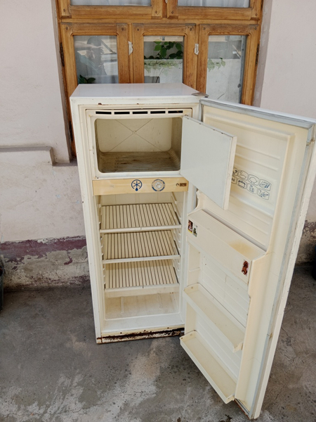 Продаю холодильник
