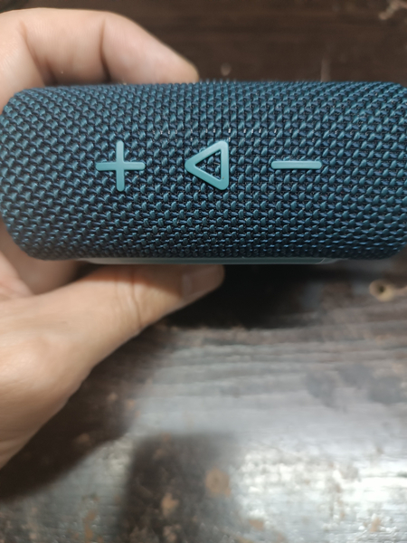 Продаю колонку JBL оригинал
