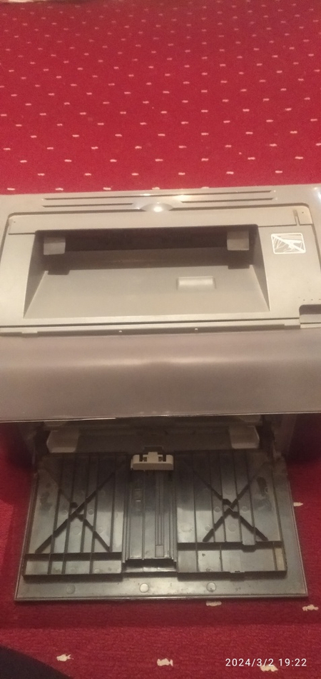 Canon. LBP2900B.
