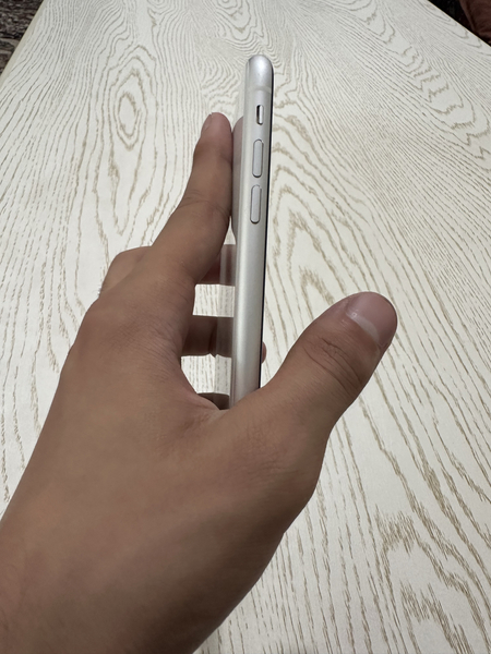 Iphone xr 4/64 white