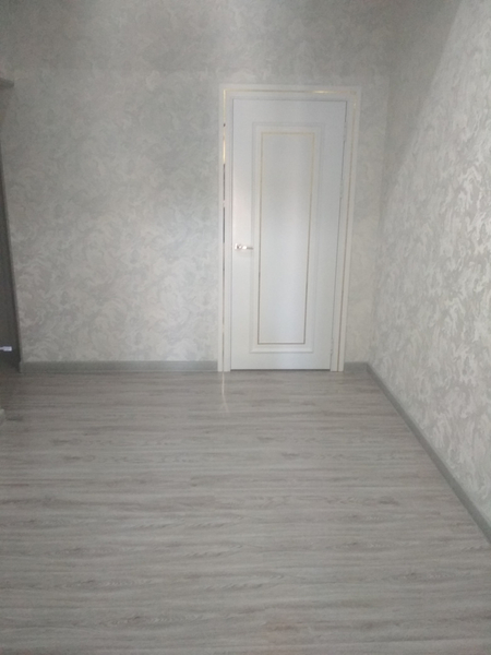 Срочно сотилади квартира