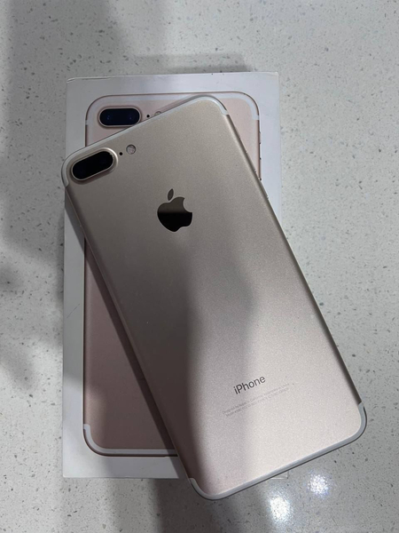 iPhone 7 Plus Gold