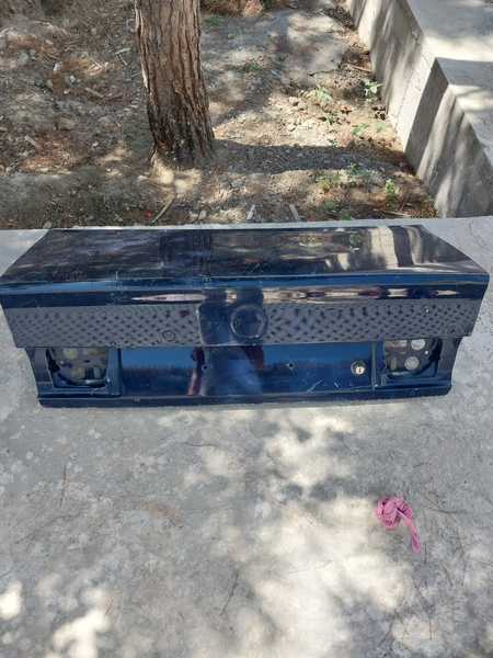 Afto zapchasti bmw e34 dveri i krishka bagajnika