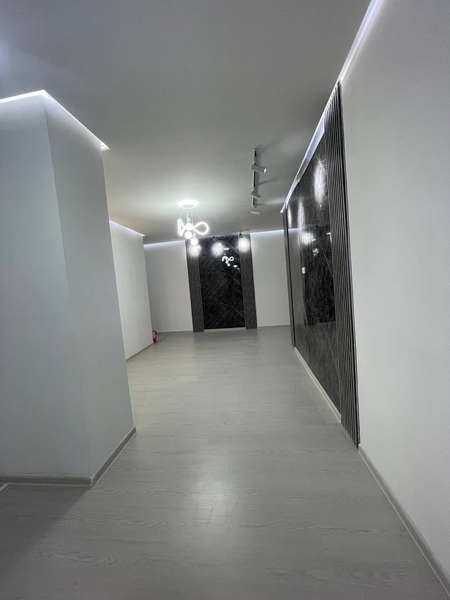 Продам квартиру студия /бектемир РОВД 67 кв м 2/6/10  /53.000 $