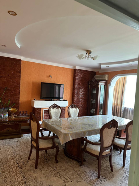 Продам квартиру 5/3/6 с хорошим ремонтом Бобур,Magic City,Seoul Moon