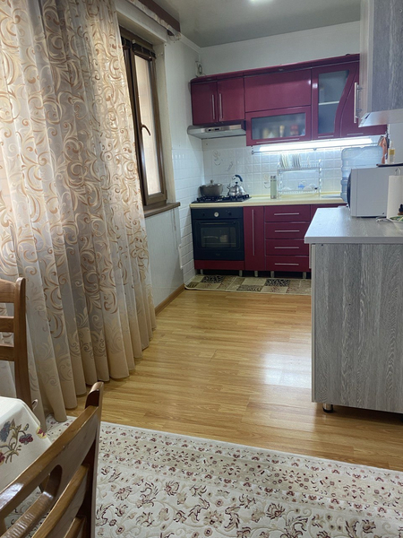 Продаю 2х комнату, 51кв2, 1/5 этаж,