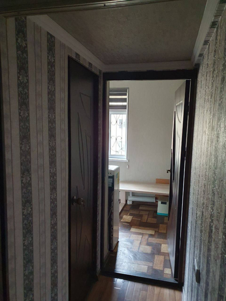Сергили 2 ,1² хона 300$