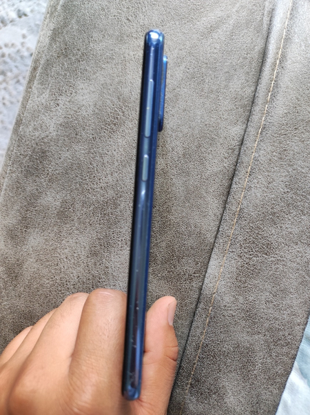 Mi 9 SE 6/64 sotiladi