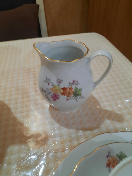 Чайный сервиз на 5 персон, \\\