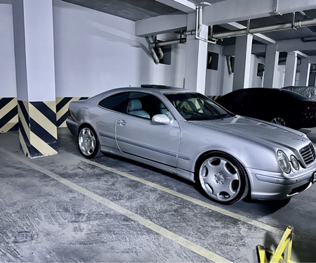 Mercedes- benz clk w208