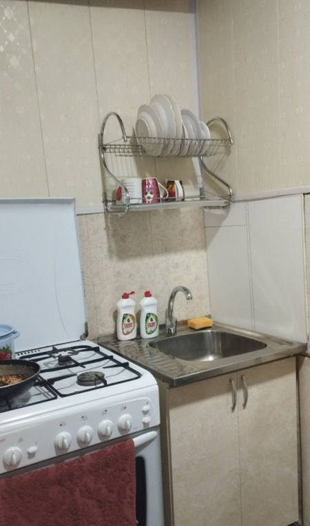 Чиланзар9  1в2/2/4 Балкон  1,5*3м² Общ пл  33м²