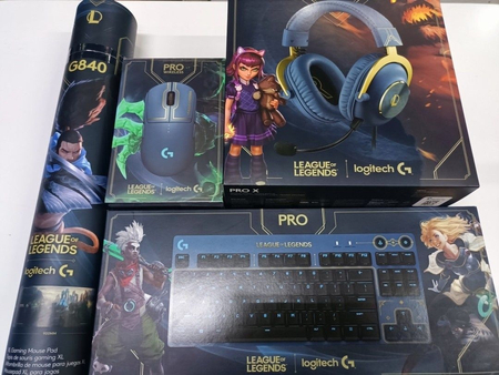 Набор Logitech League L/KDA Клавиатура G PRO,мышка G502,Наушники G733