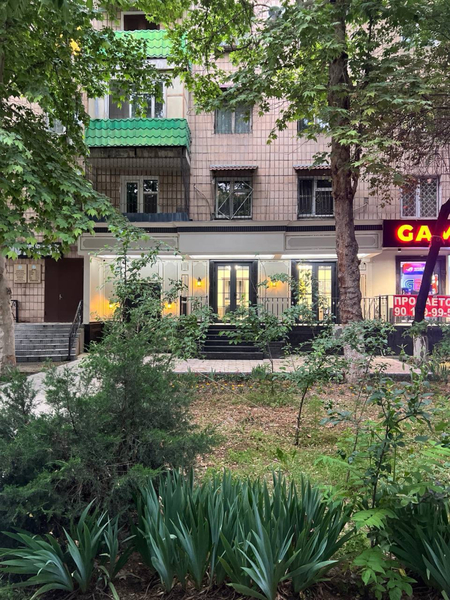 Продается нежилое помещение вдоль дороги центр 100м2 - Мирабад | Айбек