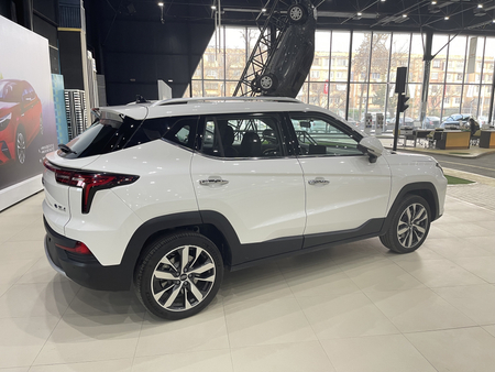 JAC e-S4 avtomobili sotiladi