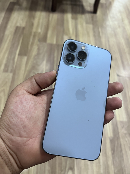 13 pro max 256gb LLA sotiladi
