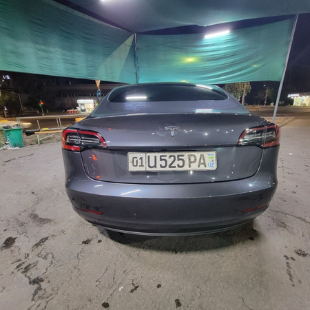 Tesla Model 3 Long Range