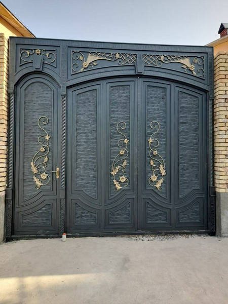 Darvoza restavratsiya qilamiz kiraskalaymiz tamirlaymiz