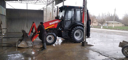 jcb jsb manitou  sotiladi ishbor 7.8. oy