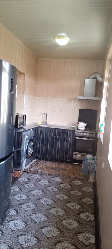 3 хонали квартира узок муддатли  ижарага берилади.