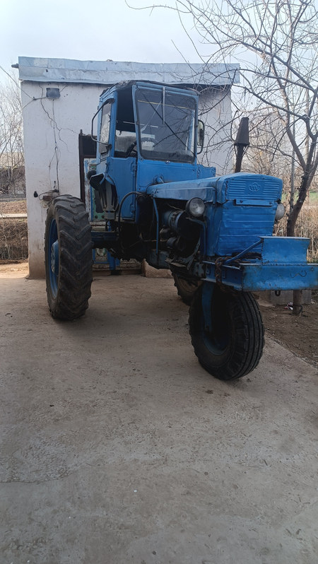BELARUS 80 traktori va 28 traktor sotiladi