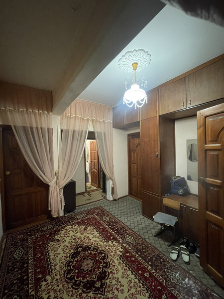 Продаётся квартира 5/7/9 в Сергели 6. Цена 92.000 $