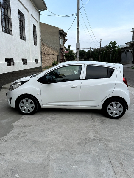 Spark sotiladi ideal xolatda