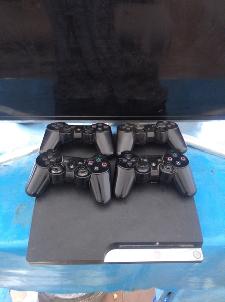 Ps 3+ tv 50*  сотилади