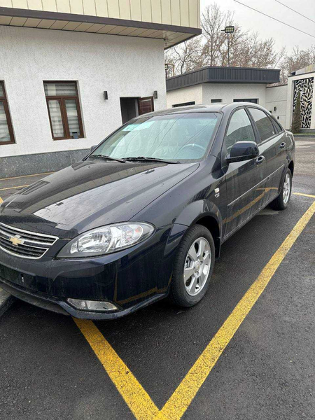 Halol nasiya Gentra Full A/T qora