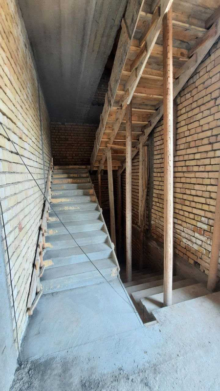 Продам Дом Коробку 6 соток Посольство Америки