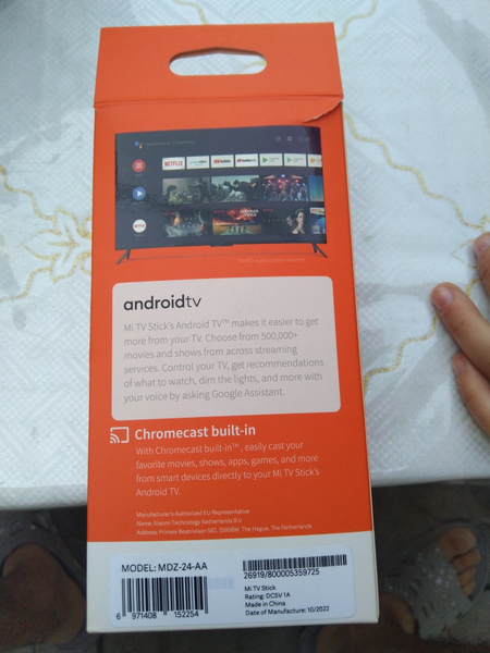 Срочно продам Mi Tv stick . Почти новый пользовались мало