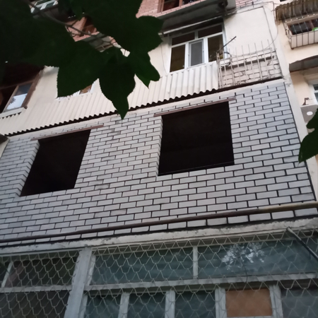 Balkonga g'isht teramiz